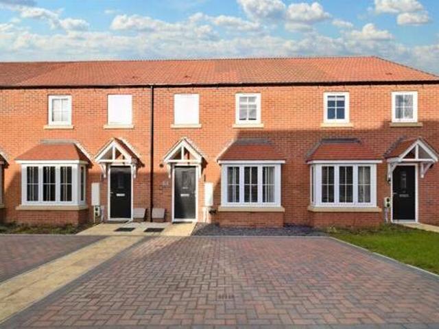 3 Bedroom Town House For Sale In Wakefield