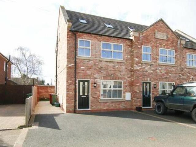 3 Bedroom Town House For Sale In Westwoodside