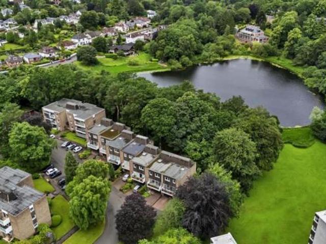 3 bedroom town house for sale in Whistlefield Court, Canniesburn Road, Bearsden, G61