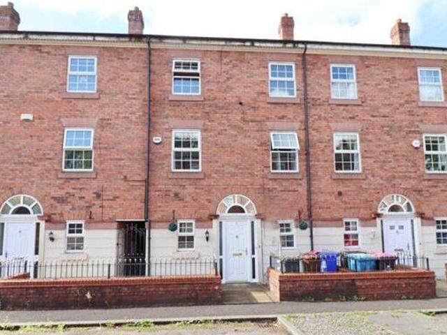 3 Bedroom Town House For Sale In Worsley