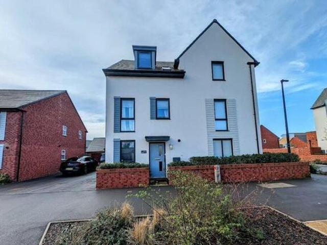 3 Bedroom Town House For Sale In Yate, Bristol