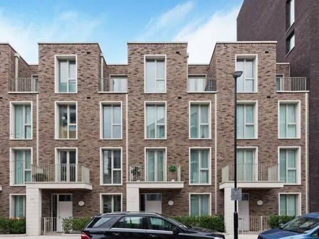 3 bedroom town house for sale in Admiralty Avenue Royal Wharf London E16