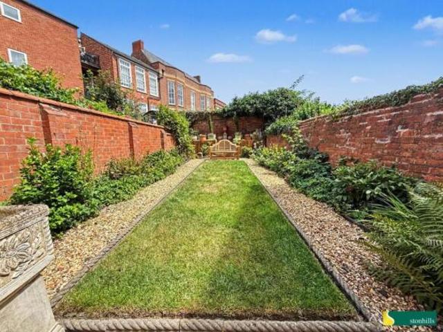 3 bedroom town house for sale in Albion Place, Northampton NN1