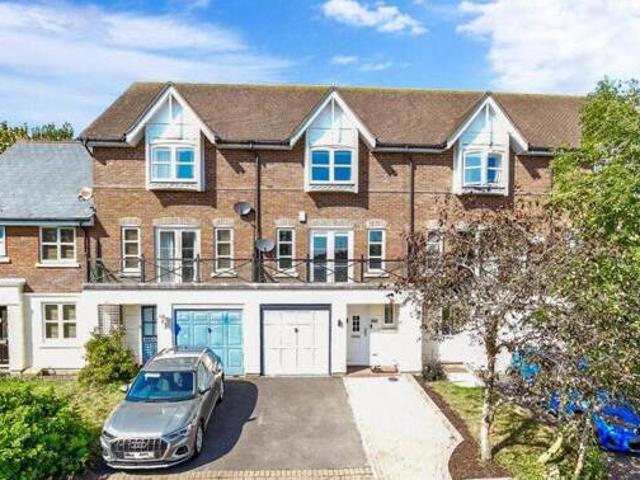 3 Bedroom Town House For Sale In Ashford