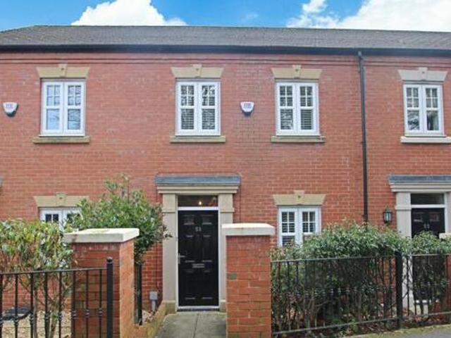 3 Bedroom Town House For Sale In Aspull