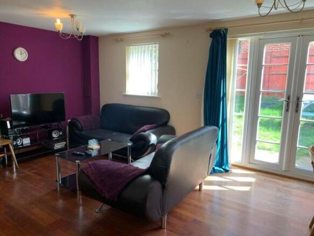 3 bedroom town house for sale in Barton Mill Road, Canterbury, CT1