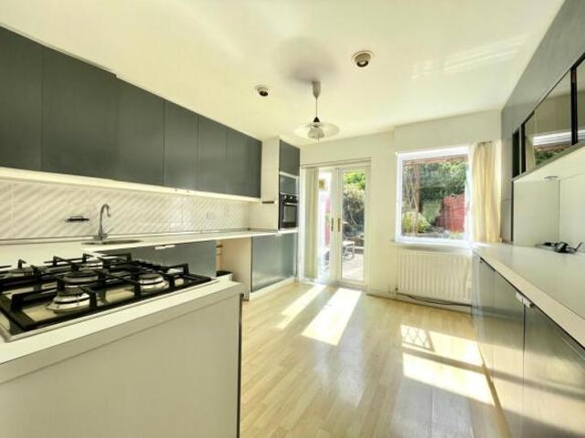 3 bedroom town house for sale in Barbers Mews, Neath Hill, Milton Keynes, MK14