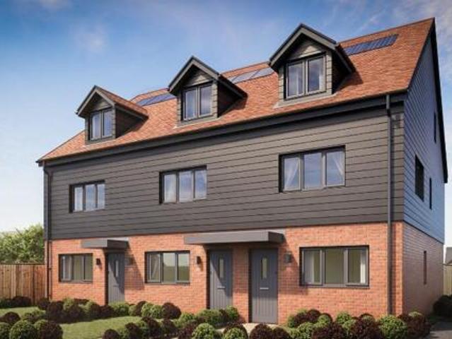 3 Bedroom Town House For Sale In Basingstoke, Hampshire