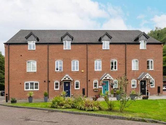 3 bedroom town house for sale in Bath Vale Congleton CW12