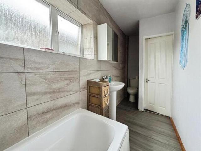 3 bedroom town house for sale in Beldon Lane, Bradford, BD7 4LF, BD7