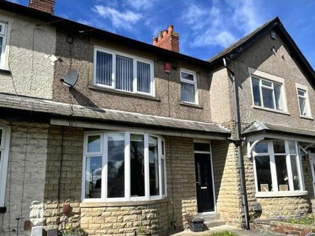 3 Bedroom Town House For Sale In Birkenshaw, Bradford