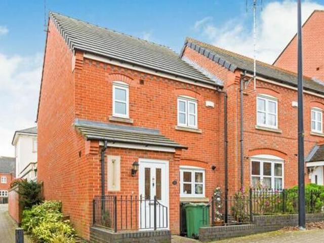 3 Bedroom Town House For Sale In Birstall