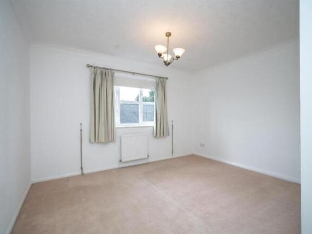 3 bedroom town house for sale in Bowes Lyon Mews, St. Albans, AL3