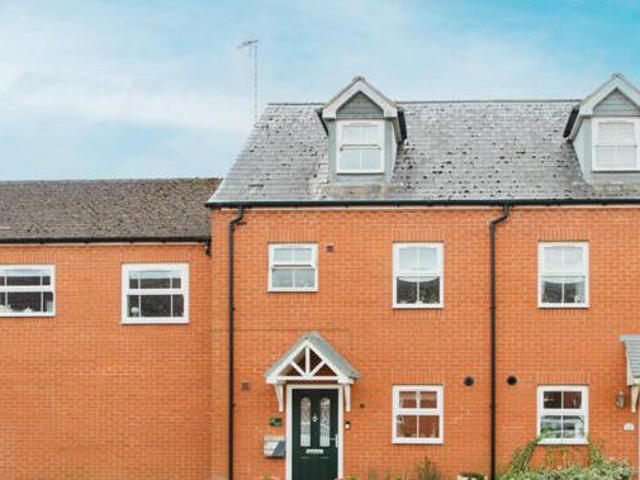 3 Bedroom Town House For Sale In Bloxham