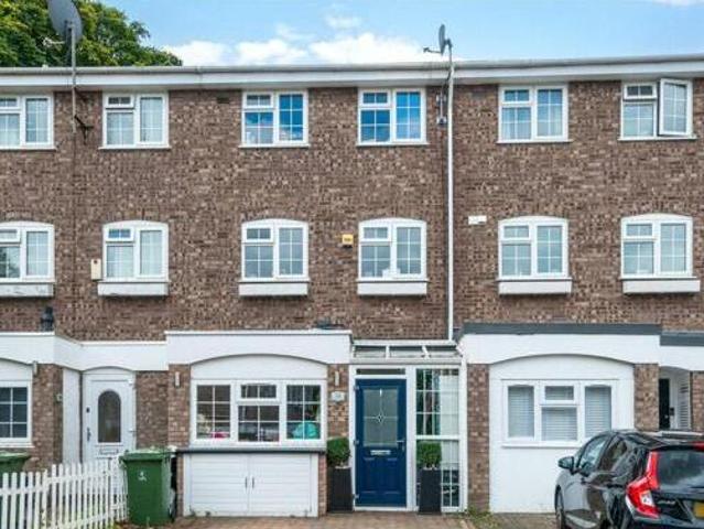3 Bedroom Town House For Sale In Bromley
