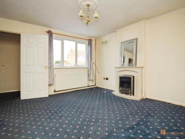 3 bedroom town house for sale in Brackenfield Way, Thurmaston, LE4
