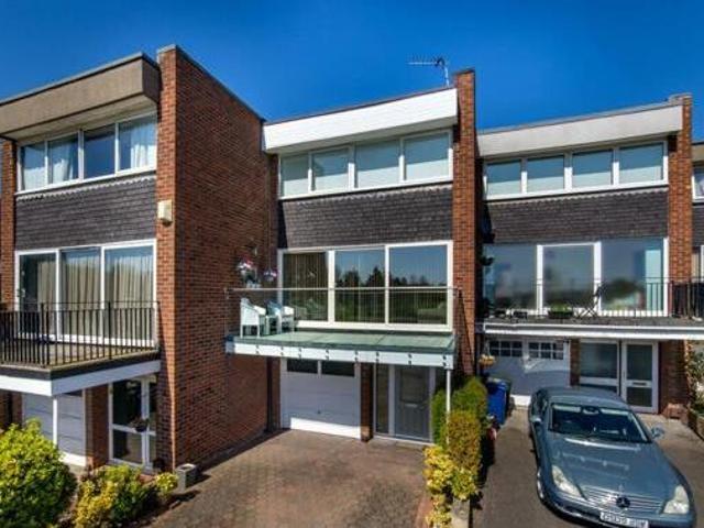 3 Bedroom Town House For Sale In Brunton Park