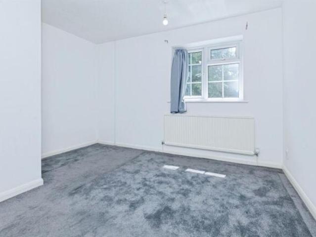 3 bedroom town house for sale in Burton Close, Oadby, Leicester, LE2