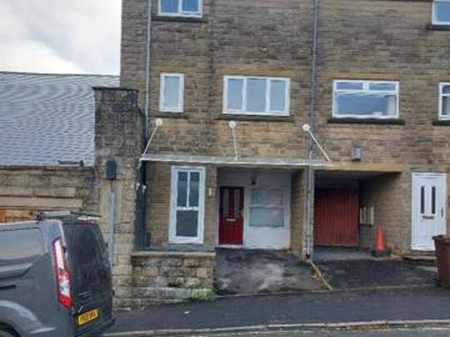 3 Bedroom Town House For Sale In Buxton, Derbyshire