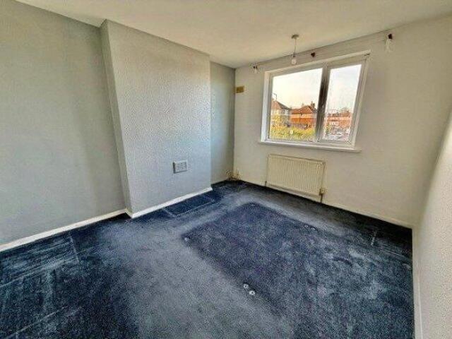 3 bedroom town house for sale in Canterbury Avenue, Bradford, West Yorkshire, BD5