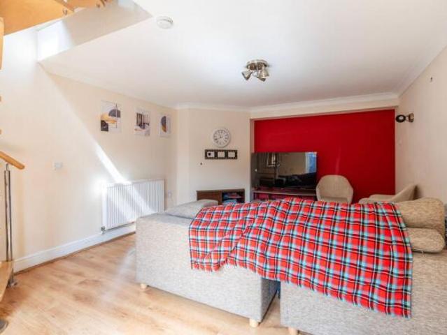 3 bedroom town house for sale in Carrow Road, Norwich, NR1