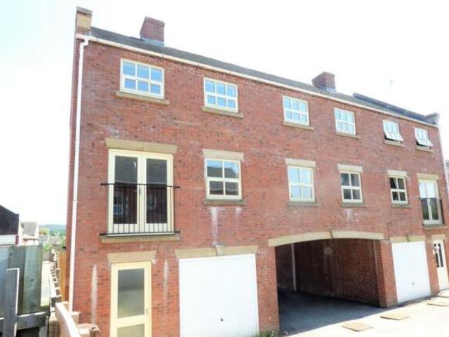3 Bedroom Town House For Sale In Cheadle