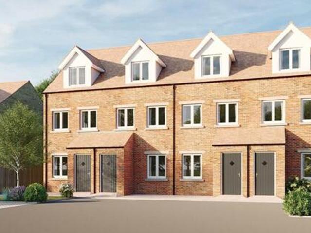 3 Bedroom Town House For Sale In Chesterfield Rd
