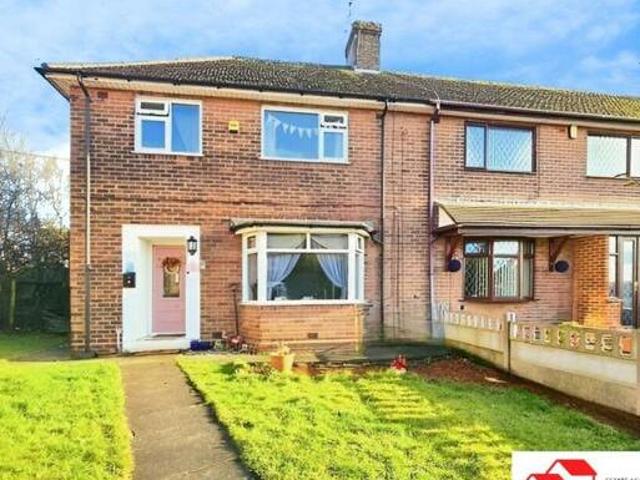 3 Bedroom Town House For Sale In Chesterton