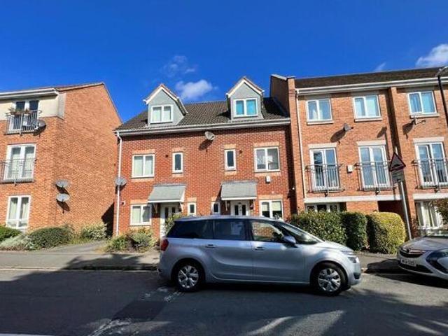 3 Bedroom Town House For Sale In Coventry