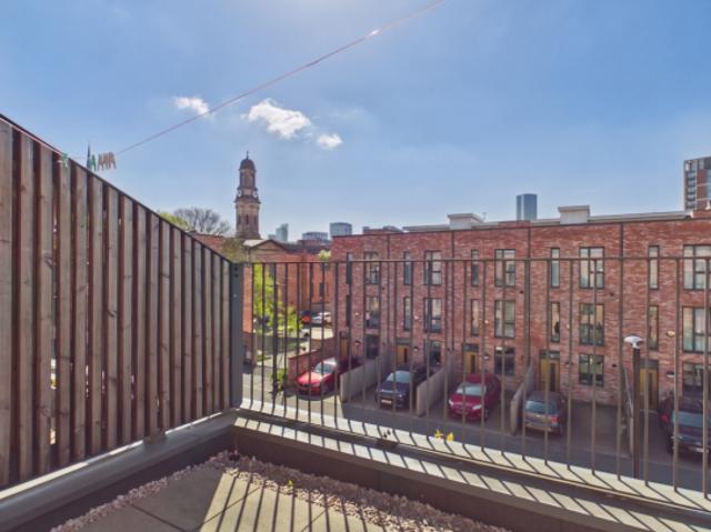 3 bedroom town house for sale in Cleminson Street, Salford, Lancashire, M3