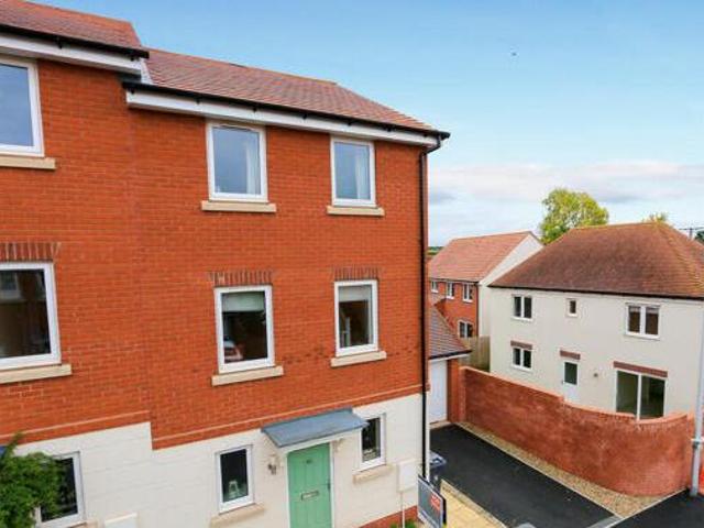 3 Bedroom Town House For Sale In Cranbrook