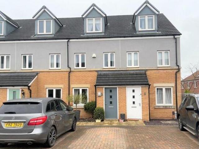 3 Bedroom Town House For Sale In Cranbrook
