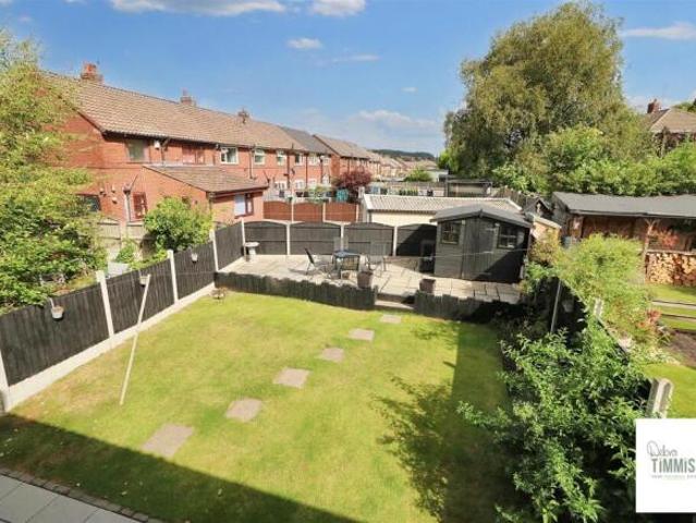 3 bedroom town house for sale in Crestway Road, Baddeley Green, Stoke On Trent, ST2