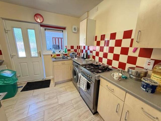 3 bedroom town house for sale in David Avenue, Beaumont Leys, Leicester, LE4