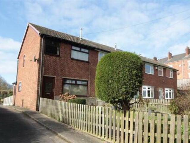 3 Bedroom Town House For Sale In East Ardsley