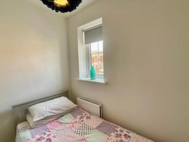 3 bedroom town house for sale in Fairfields Way, Aston, Sheffield, S26 2HB, S26