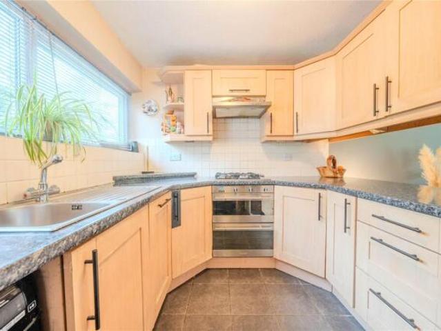 3 bedroom town house for sale in Fernwood, Park Villas, Roundhay, Leeds, LS8