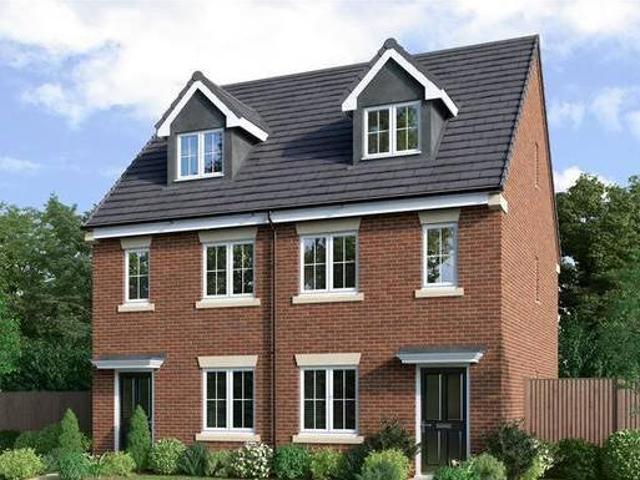 3 bedroom town house for sale in Flatts Lane Normanby Middlesbrough TS6 0NN TS6