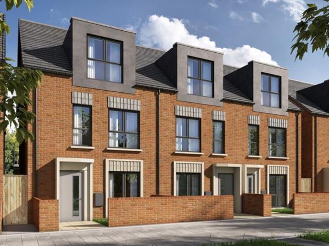 3 bedroom town house for sale in Francis Drive, Lockleaze, Bristol, BS7