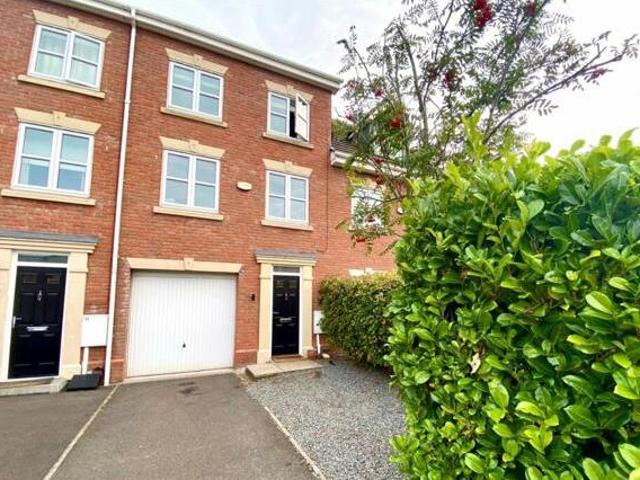 3 Bedroom Town House For Sale In Grantham, Lincolnshire
