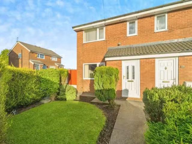 3 bedroom town house for sale in Grassington Drive, Burnley, B.