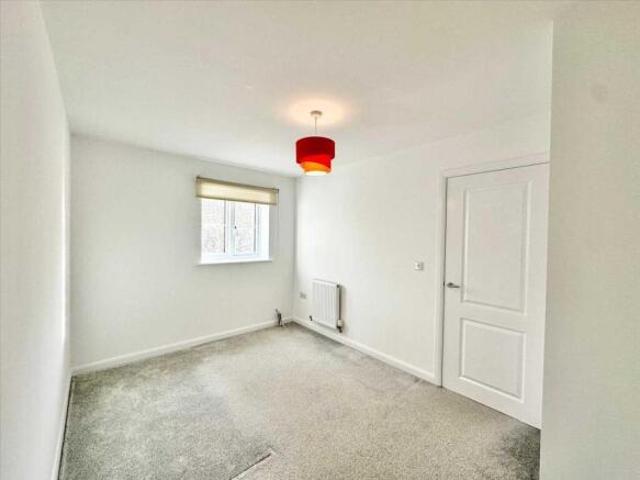 3 bedroom town house for sale in Halfpenny Walk, Wilford, Nottingham, NG11