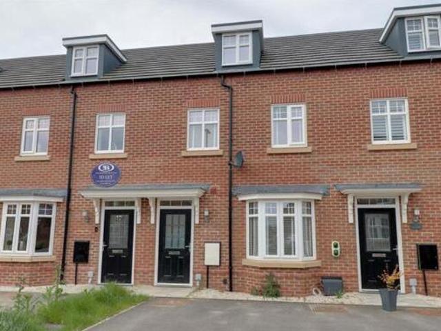 3 Bedroom Town House For Sale In Henhull