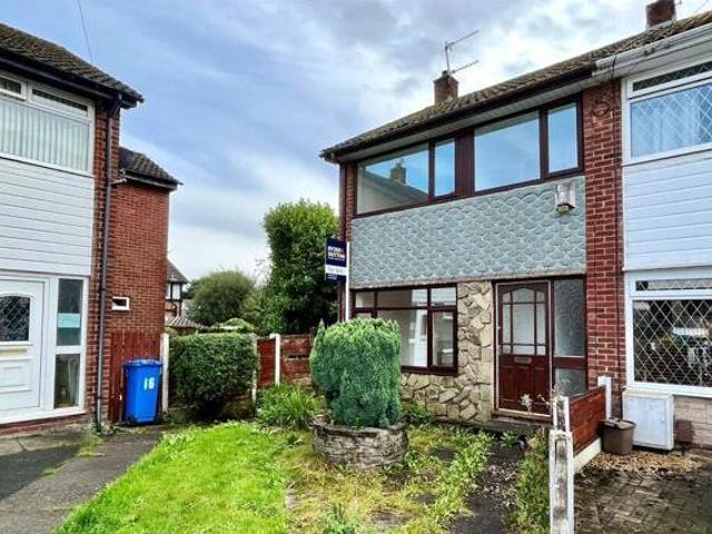 3 Bedroom Town House For Sale In Heywood, Greater Manchester