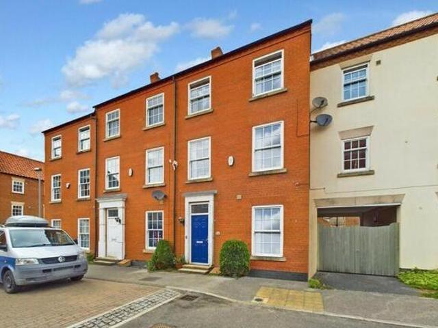 3 Bedroom Town House For Sale In Horncastle