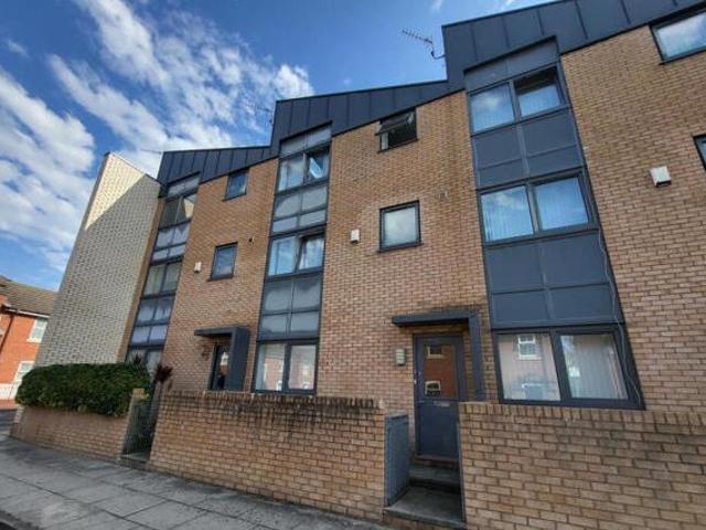 3 Bedroom Town House For Sale In Hulme