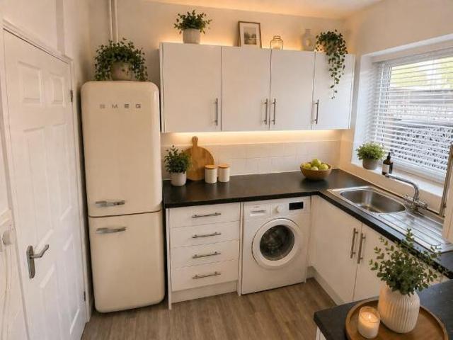 3 bedroom town house for sale in Knowsley Road, Ainsworth, Bolton, Lancs, BL2 5PZ, BL2