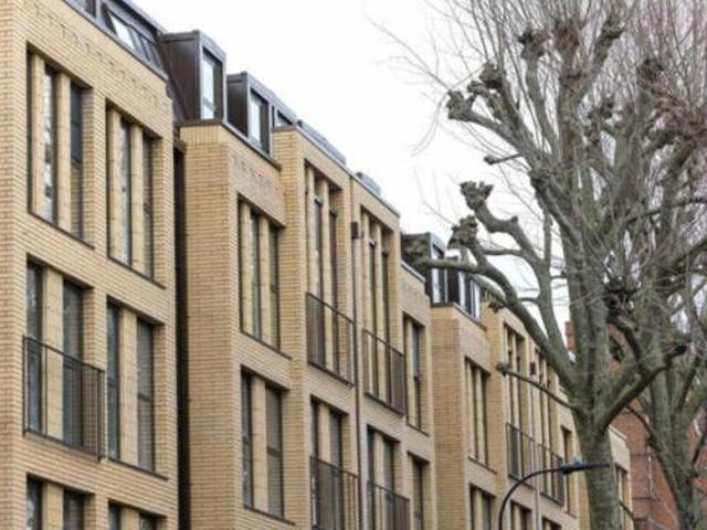 3 Bedroom Town House For Sale In London