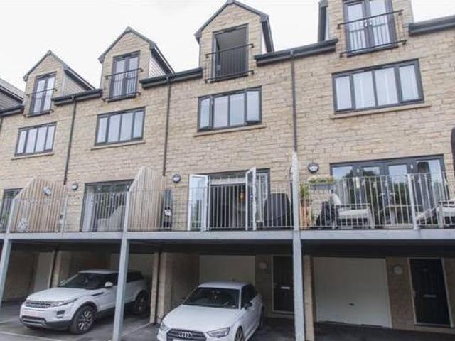 3 bedroom town house for sale in Manchester Road Sheffield S36 S36