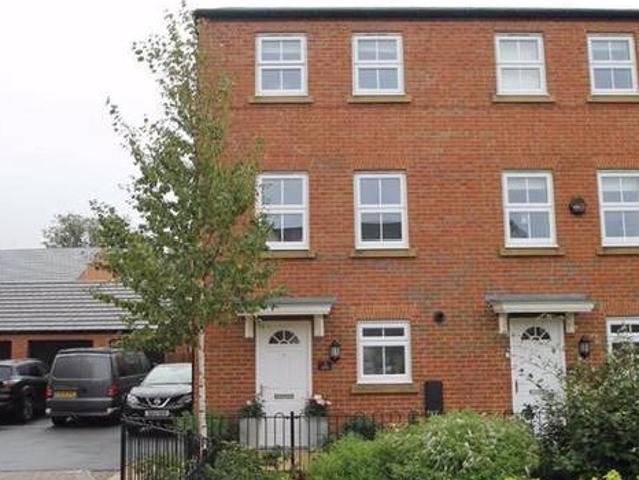 3 bedroom town house for sale in Manners Court Saighton CH3